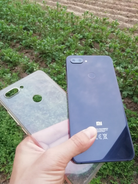 Mi 8 lite   64/4 gb