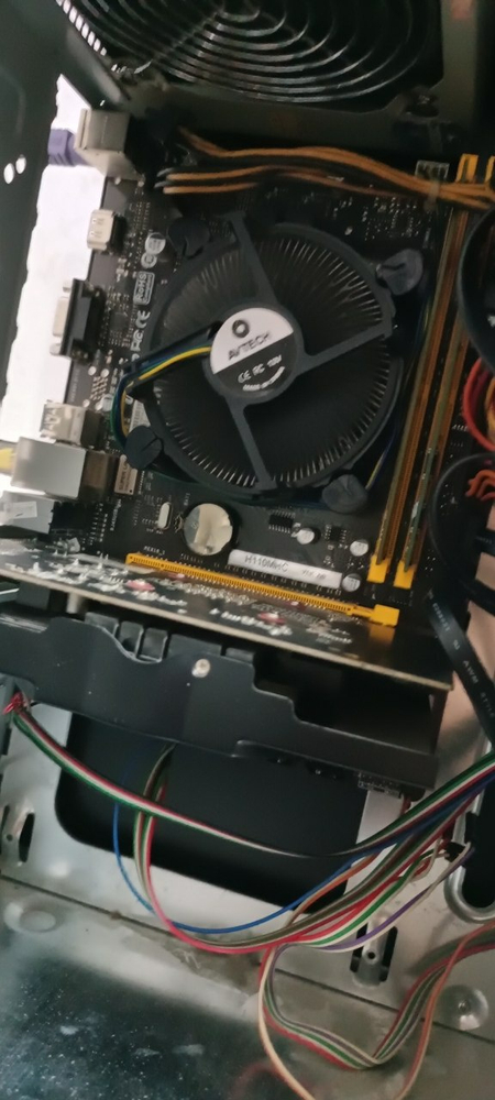 Процесор PENTIUM G4400