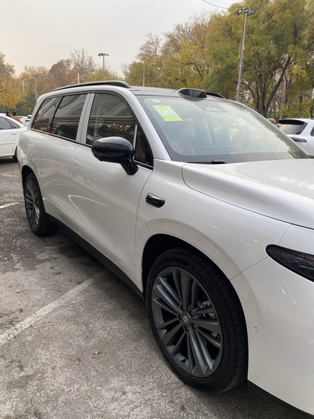 Leapmotor C 16 ful rustifikatsiya qilingan bonuslar bilan xarid qiling