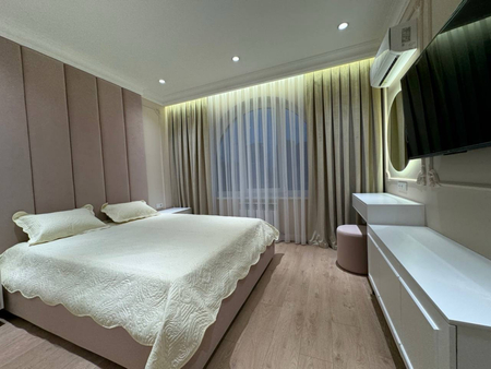 Продается 4х комнатная квартира,ЖК Мирзо Улугбек,ул Сайрам,120м2