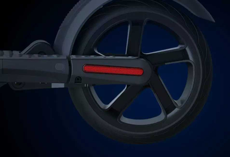 Ninebot KickScooter
by Segway ES2