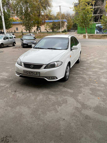 Gentra/2005/280 000+km/avtomat/benzin