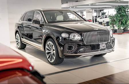 Bentley Bentayga EWB Azure First Edition  2023