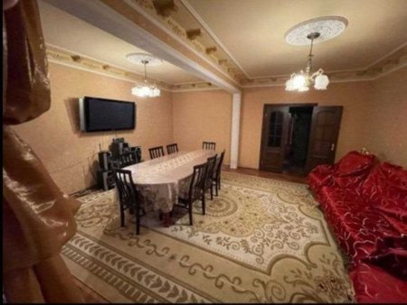 Срочно продается квартира на Актепа