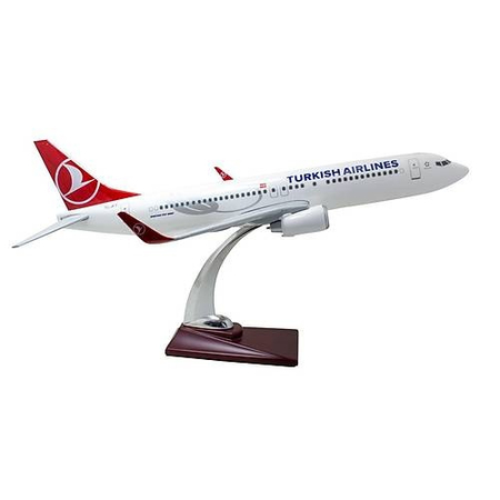 Модель самолета Airbus A321neo в ливрее авиакомпании Turkish Airlines