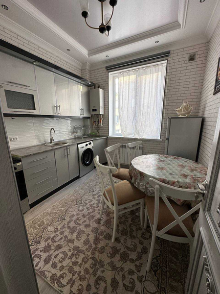 2х комнатная квартира 64кв/м на 2 этаже, Согдиана