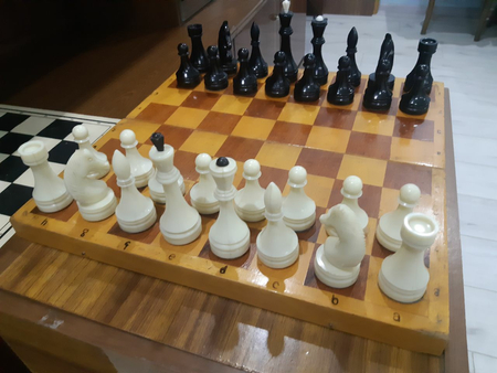 Продаются шахматы