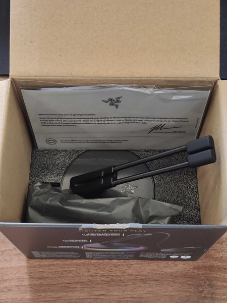 Razer Mouse Bungee V3 Chroma RGB (держатель провода мыши)