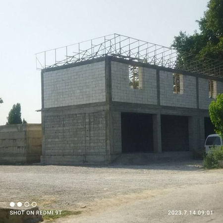Bizda xammasi yani materiallar ustalar temir va boshqalar o‘zimizdan