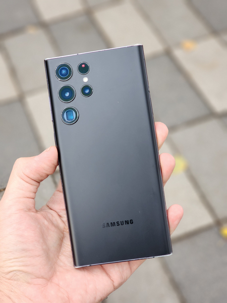 Srochna Samsung S22 Ultra Duos Vetnam sotiladi 12/256 gb