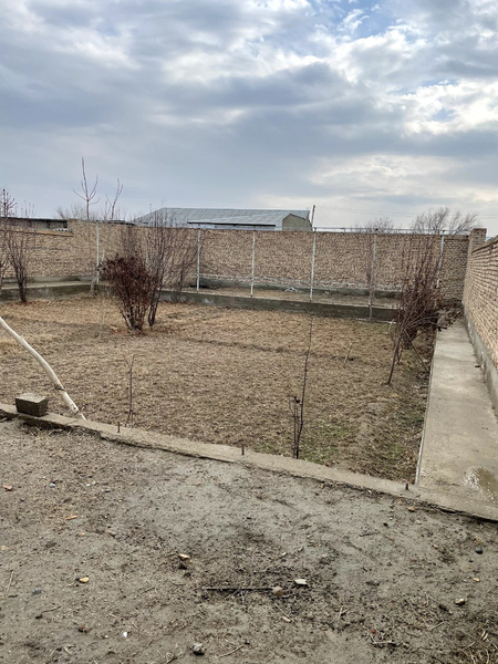 Ховли 8 сотик 25 000 зудлик бн сотилади