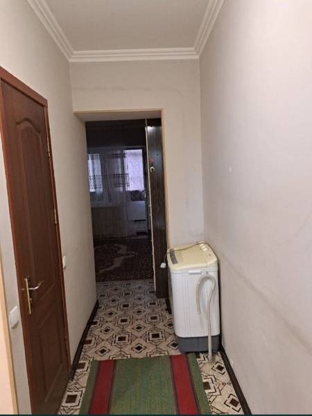 Аренда Юнусабад 15кв 1/3/4 галерейного типа