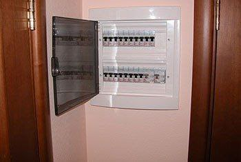 Круглосуточно+ экстренный выезд электрика.24/7 л_о