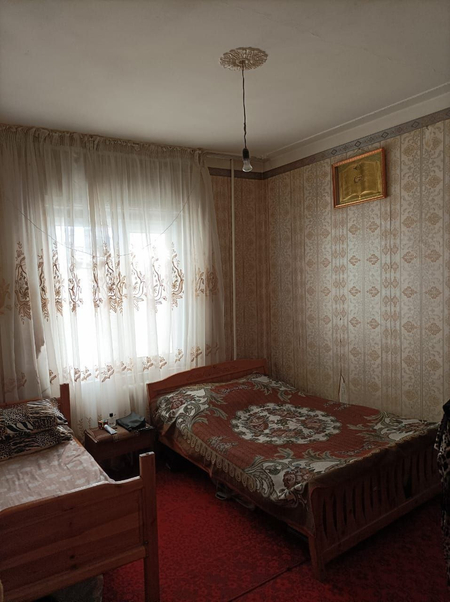 Продаётся 3х комнатная квартира, без ремонта, цену договоримся
