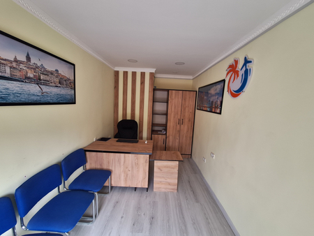 Urganch Shahrida ofis barcha jixozlari bn sotiladi