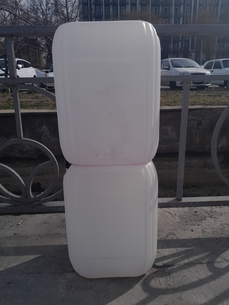 канистра б.у 20.лит