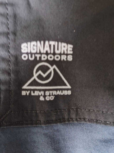 Фирменная куртка ветровка Levi's на осень-весну