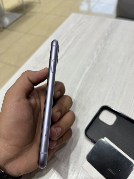 iPhone 11 с гарантией