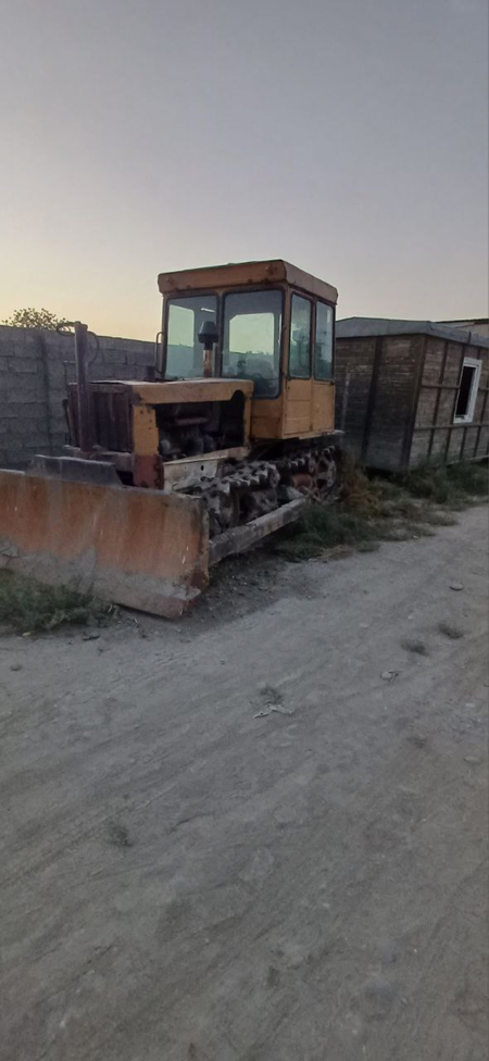 Buldozer sotiladi