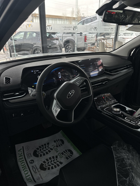 JAC JS 6 Avtosalonımızda sizdi kútpekte