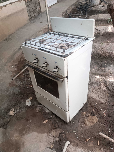 Газовый плита,2 та комфоркали