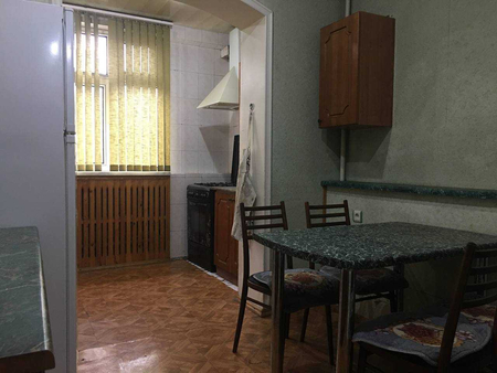 Ор-р Мирабадский рынок.5/3/9 без ремонта 109кв.м(146146)