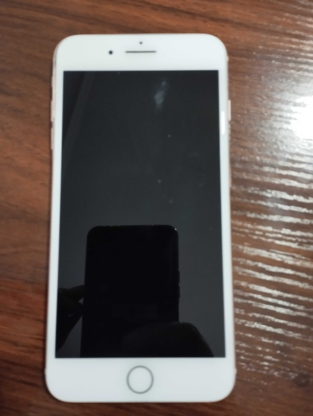 Iphone 8 plus 64 li