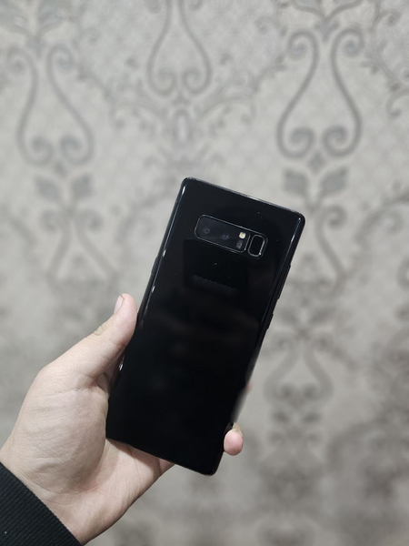 Samsung not 8 sotiladi