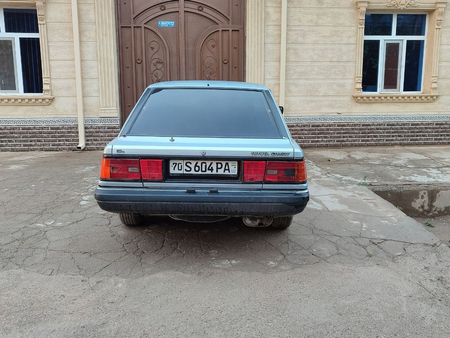 Tayota camry sotiladi