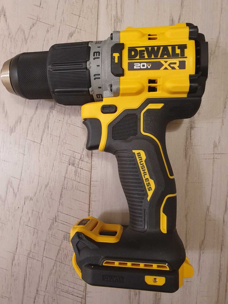 DEWALT DCD 805 - Компактный и мощный  ударный шуруповерт.