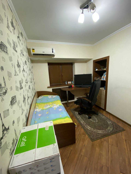 (К118374) Продается 5-ти комнатная квартира в Мирзо-Улугбекском районе