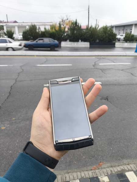 Vertu Signature Touch