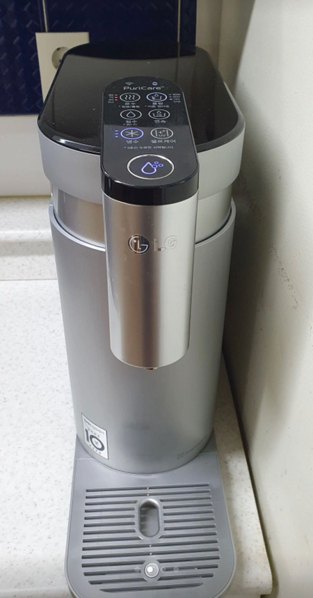 Lg suv filter. Ichimlik suvini tozalab beradi.