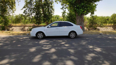 Ласетти, мотор 1.8, механика, 2 позиция
