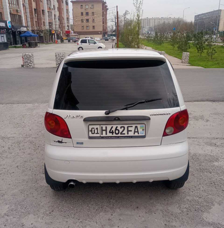 Matiz 2-pozitsiya konditsioner sotiladi. Metan gazi bor. Holati zo'r