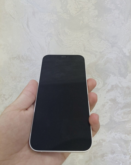IPhone 12, obmen 11pro maksga.
