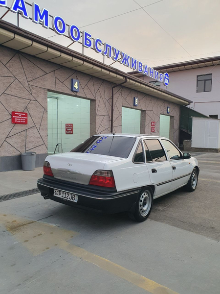 Нексия 1 Сотилади