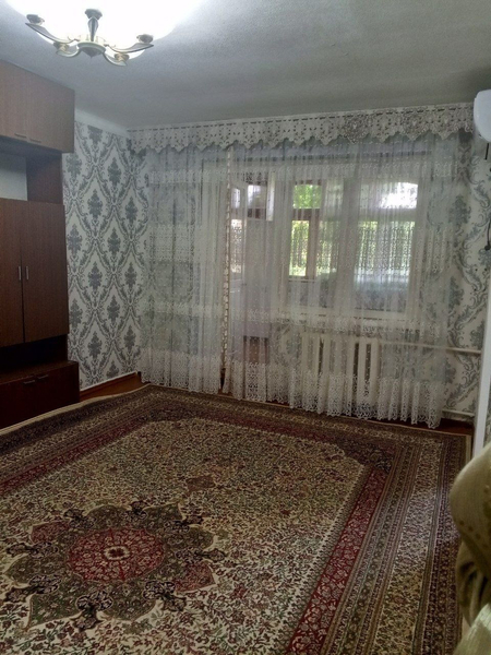 Продаю  квартиру 2/5/5 Казирабад мечеть