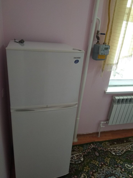 Продам. 2/3/7 балкон 1х3. Сергели 6а. Недорого 54кв.м.