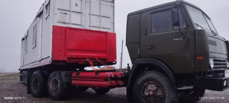 Kamaz tyagach kantener tashuvchi