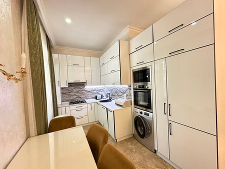 Продается 3х ком. квартира Ш.Руставелли,ор-р: парк Бабура, 85м2