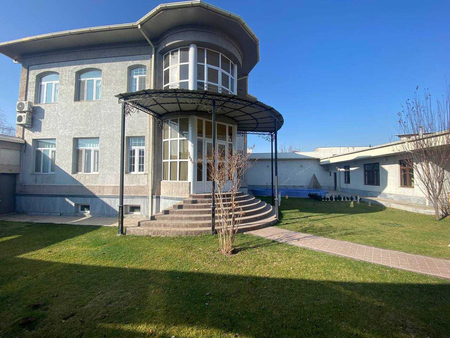 Продается Евро дом Ор-р: Центр Луначарский  450м2