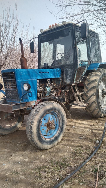 Traktor sotiladi kelishilgan holda holati yaxshi