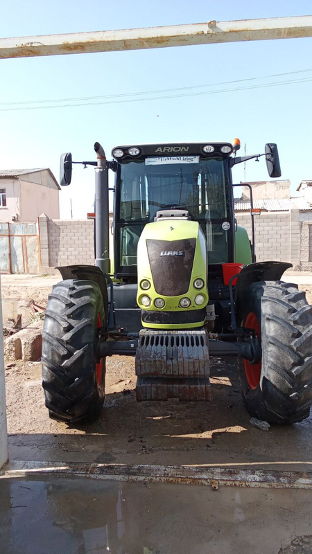 Traktor ariyon 630