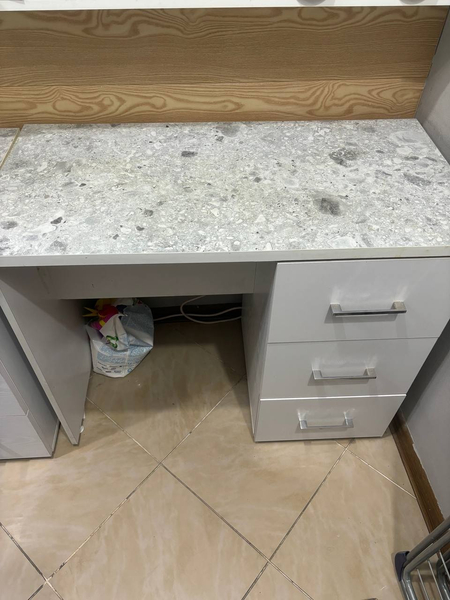 Стол с 3 полками