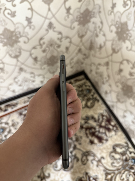 Iphone Se 2022 sotiladi