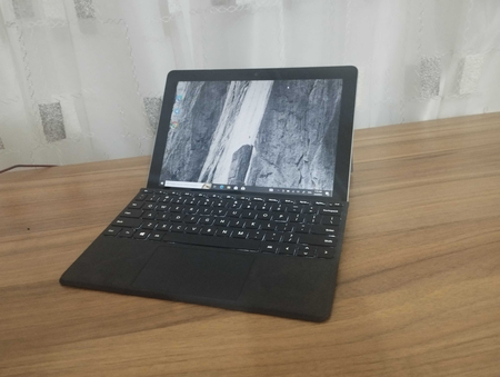 Microsoft Surface Go