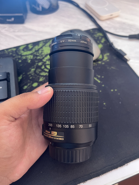 Nikon obiktiv sotiladi