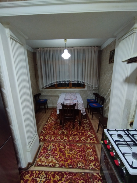 Сдам квартиру 3 комнат 2 этаж