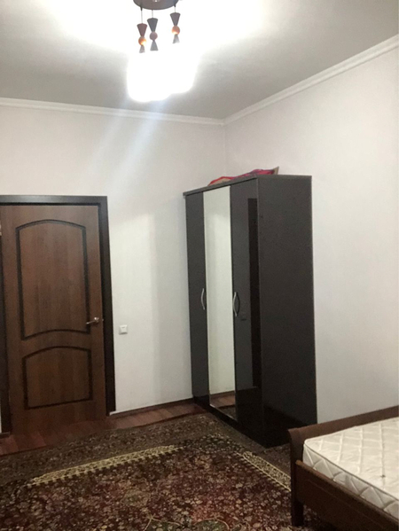 Аренда улица Навои 3 комн квартира новостройка